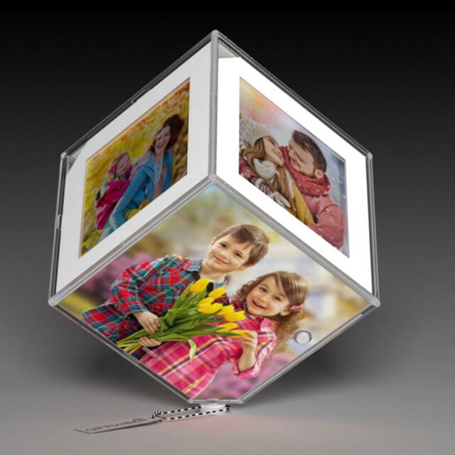 LED Rotating Photo Cube Online | 3D Crystal Photo Cube at ₹499 Only